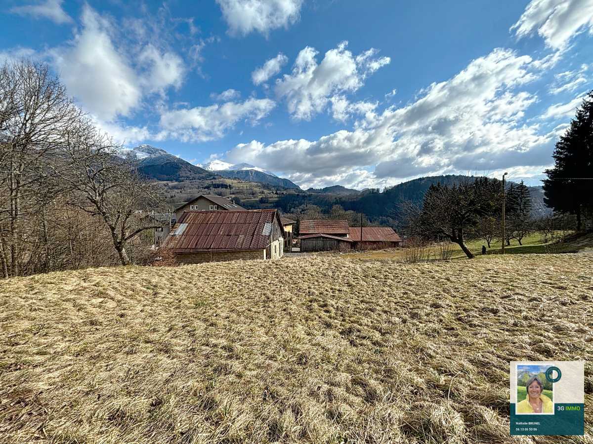 Terrain constructible - 195 000 € | 3G Immo